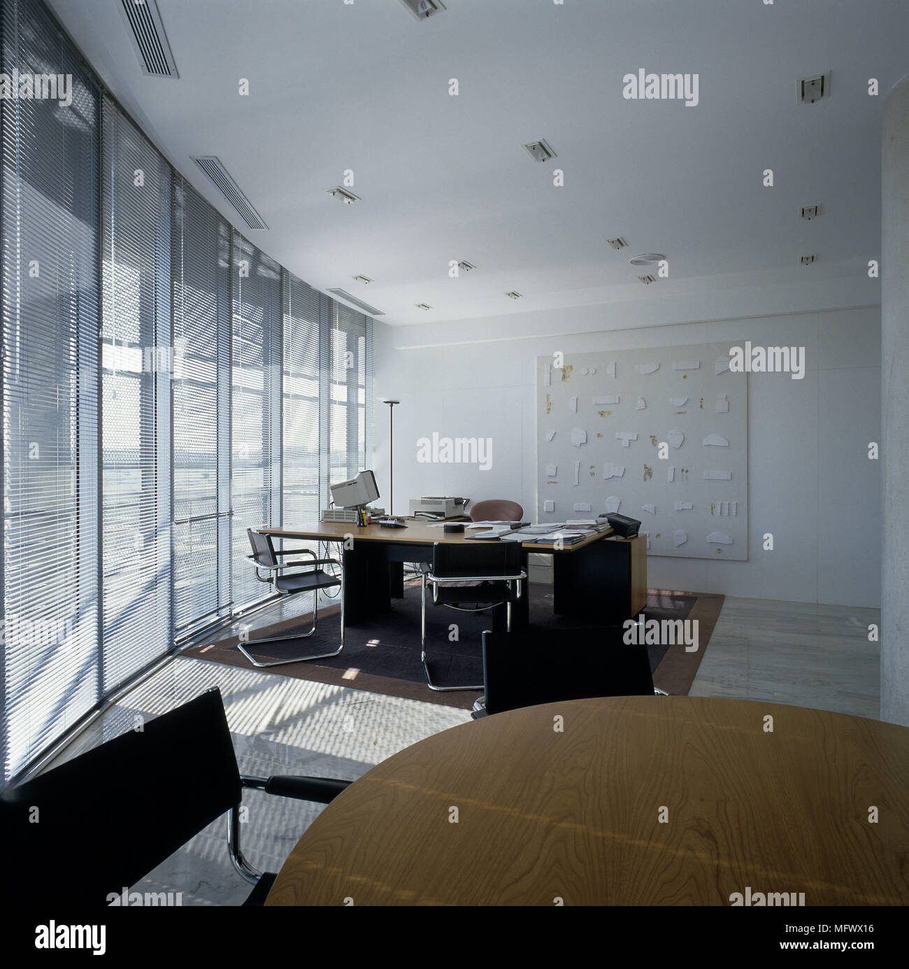 Ventilated office hi-res stock photography and images - Alamy