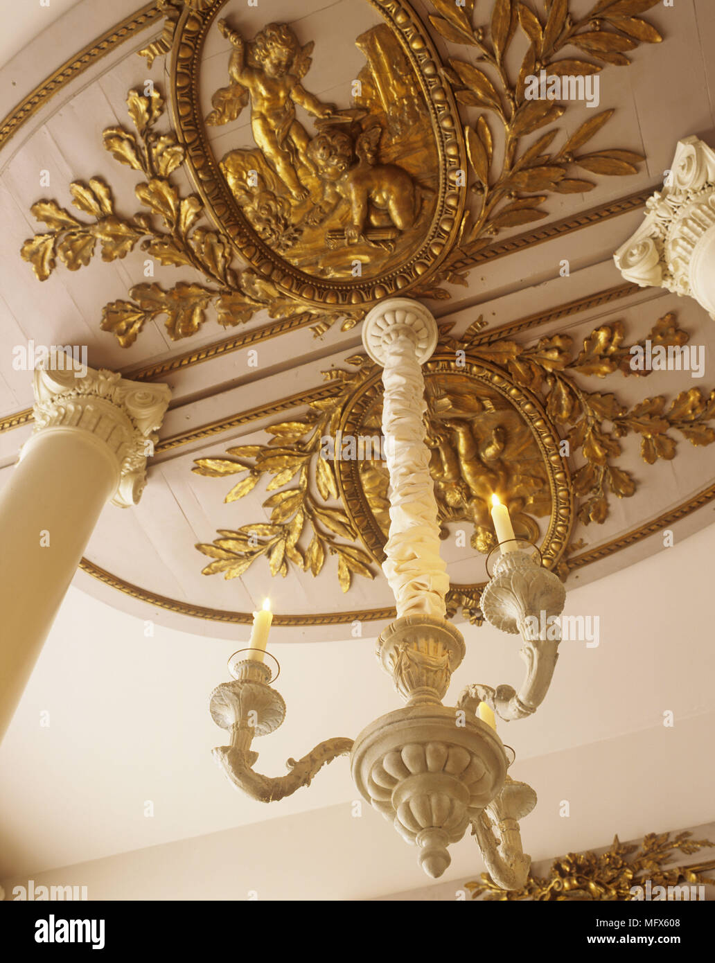 Traditional ceiling hi-res stock photography and images - Alamy