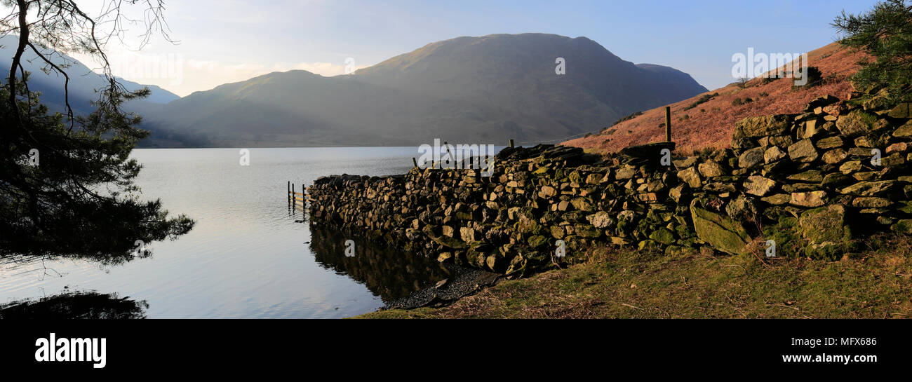 Spring view over Crummock Water, Lake District National Park, Cumbria ...