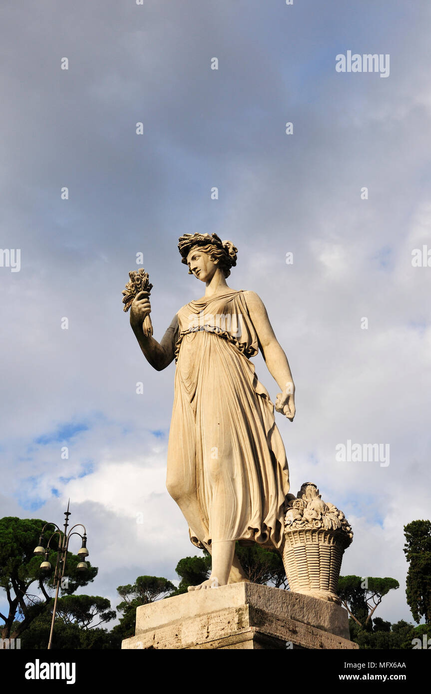 Goddess of Abundance. Piazza del Popolo, Rome. Italy Stock Photo - Alamy