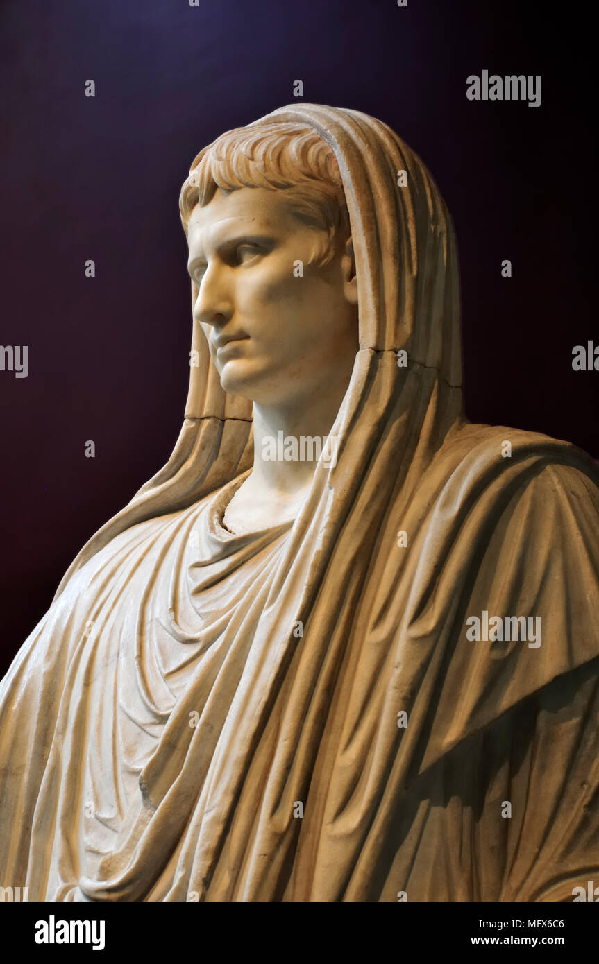 Roman emperor statue palazzo massimo hi-res stock photography and ...