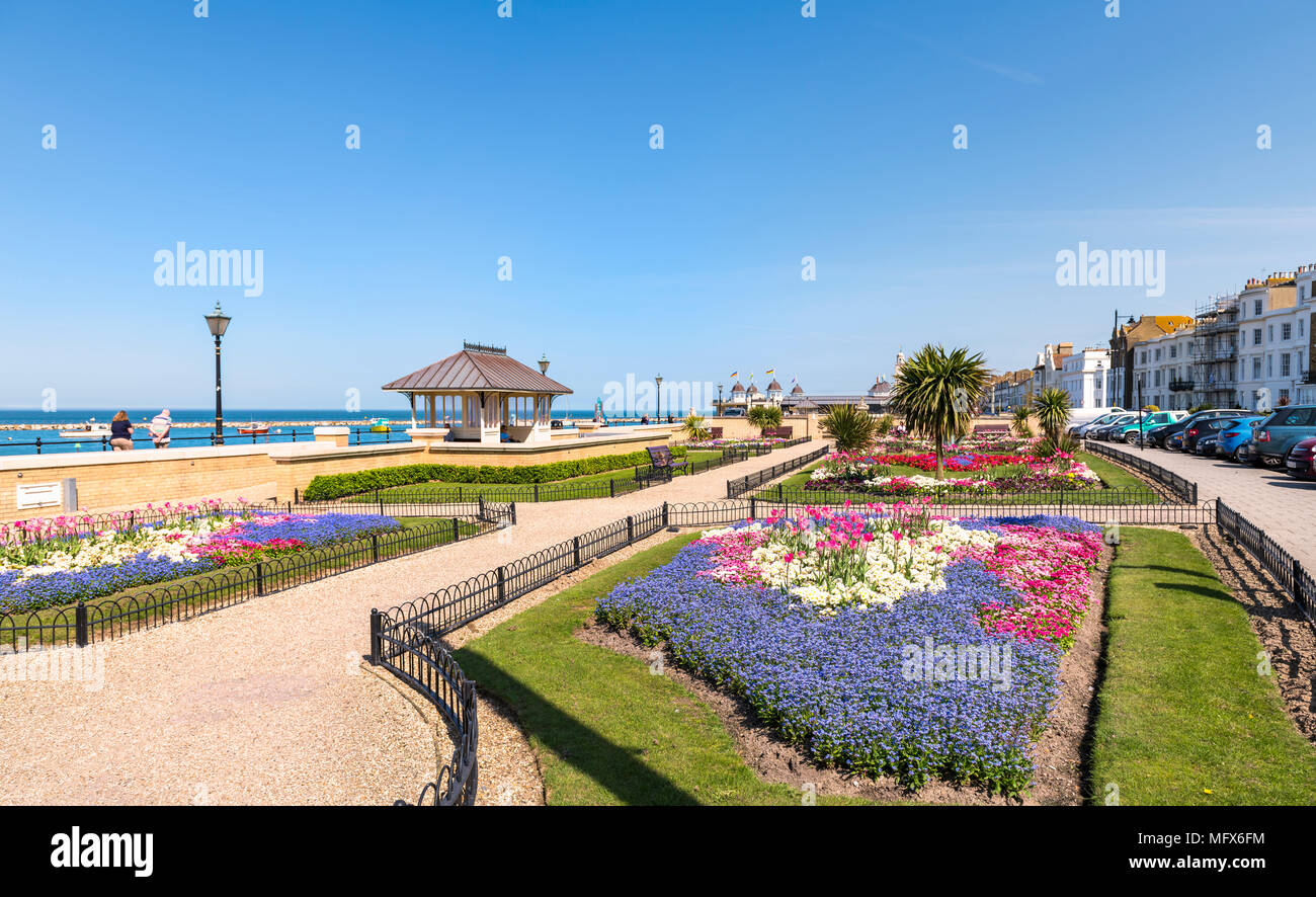 Bedding display along the promenade, Herne bay, Kent Stock Photo - Alamy