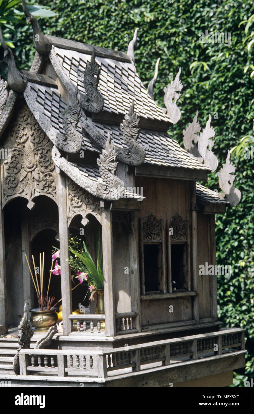 Far Eastern style temple building Stock Photo - Alamy
