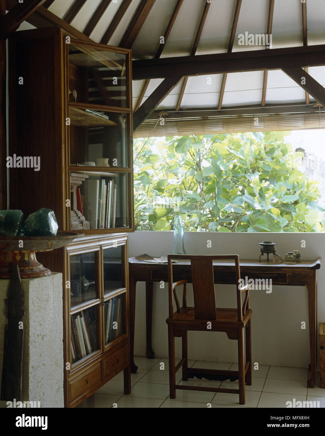 Bookcase beneath hi-res stock photography and images - Alamy