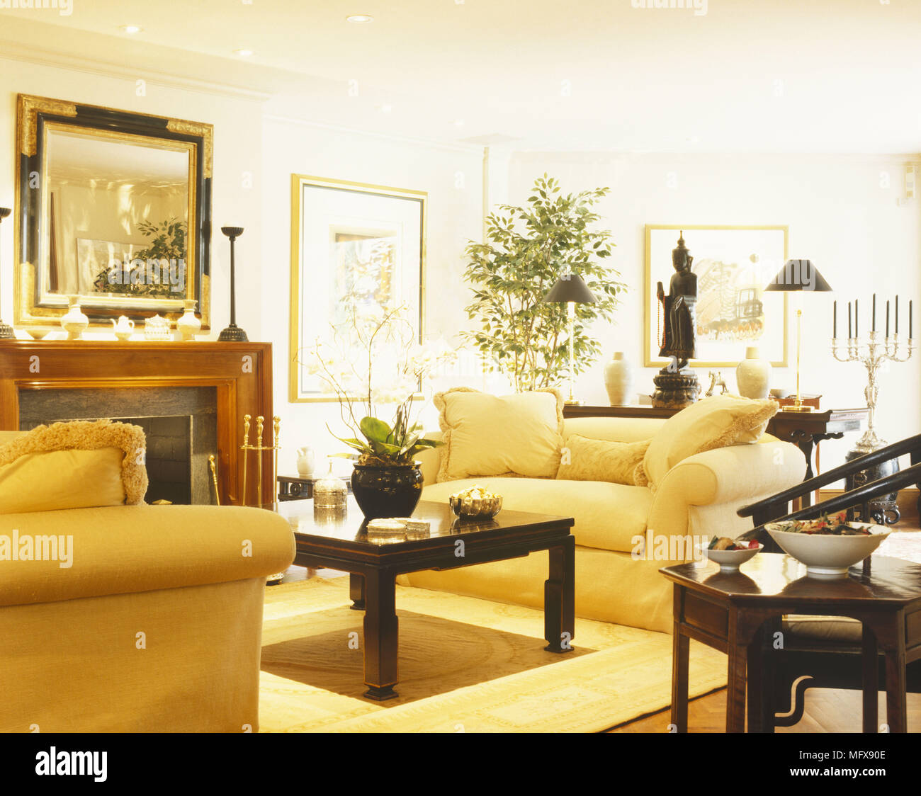 Traditional sofa in front fireplace hi-res stock photography and images ...