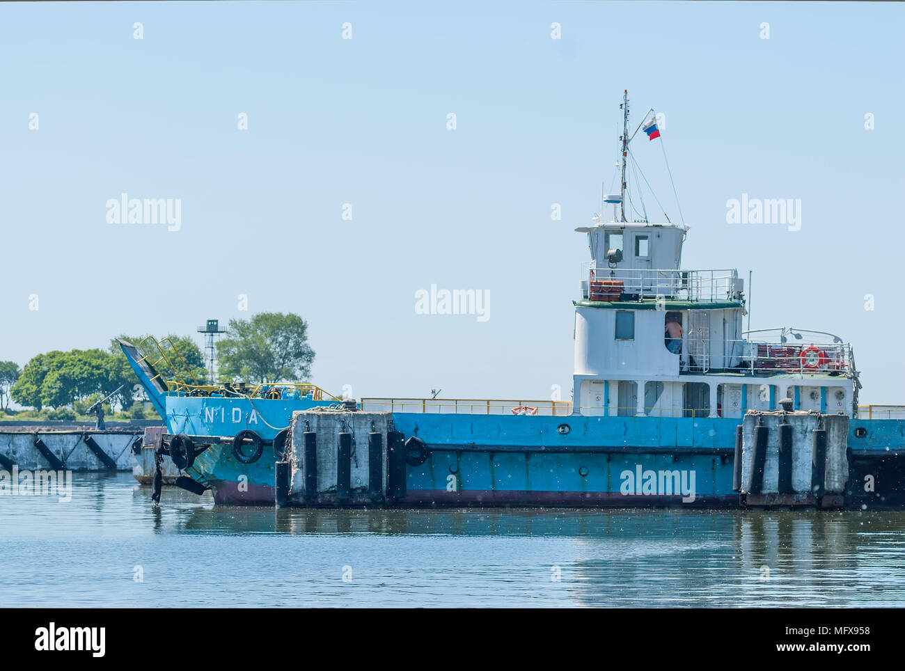 House cars people boat hi-res stock photography and images - Alamy