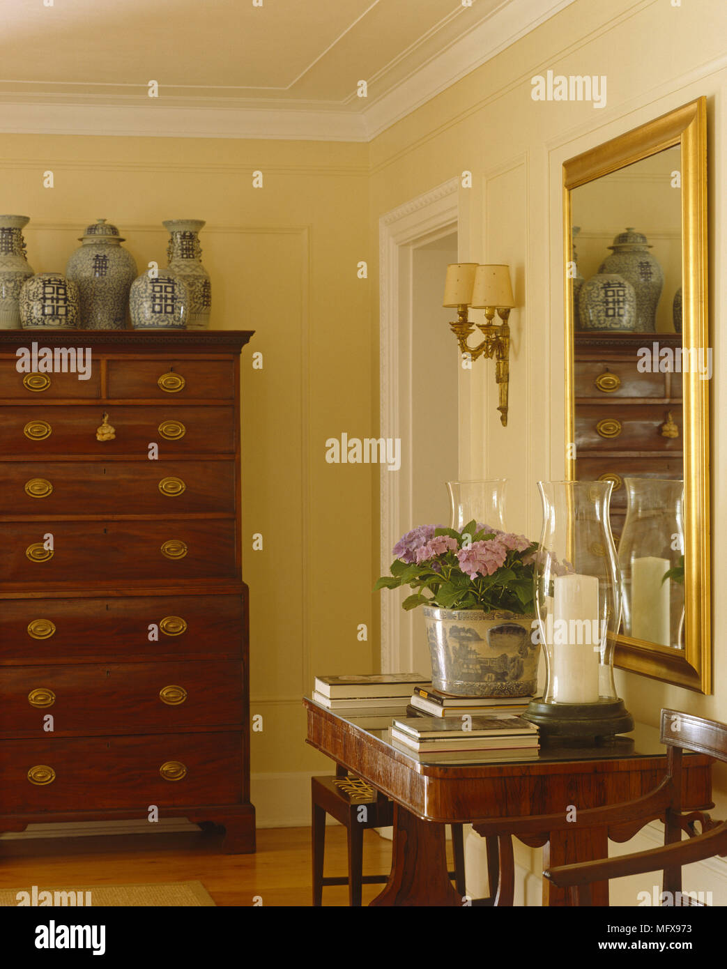 Tallboy hi-res stock photography and images - Alamy