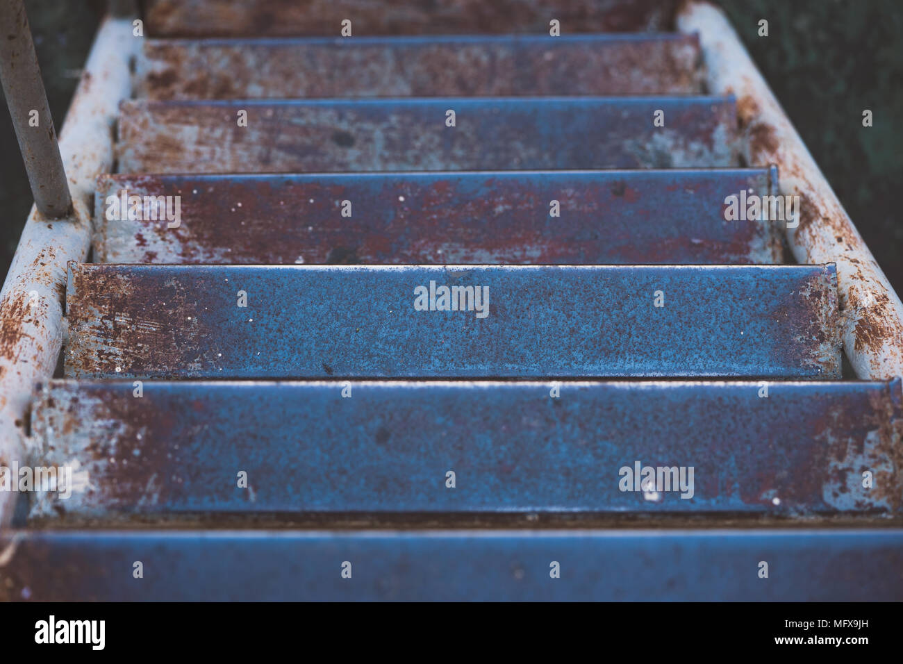 Rusty metal texture ladder background Stock Photo - Alamy