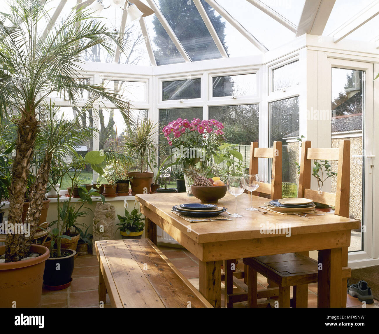 Traditional conservatory hi-res stock photography and images - Alamy