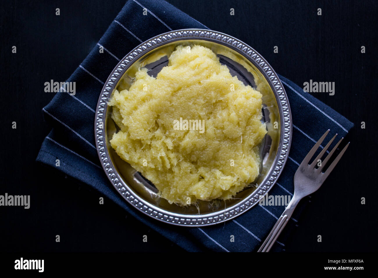 Turkish Cheese halva / Peynir Helvasi with Tea. (Turkish Traditional ...