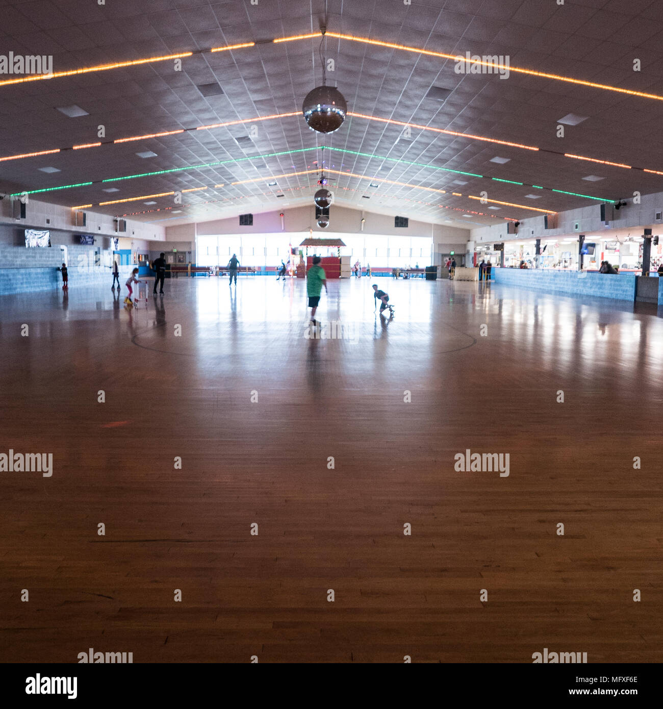 Sportsmans hall hi-res stock photography and images - Alamy