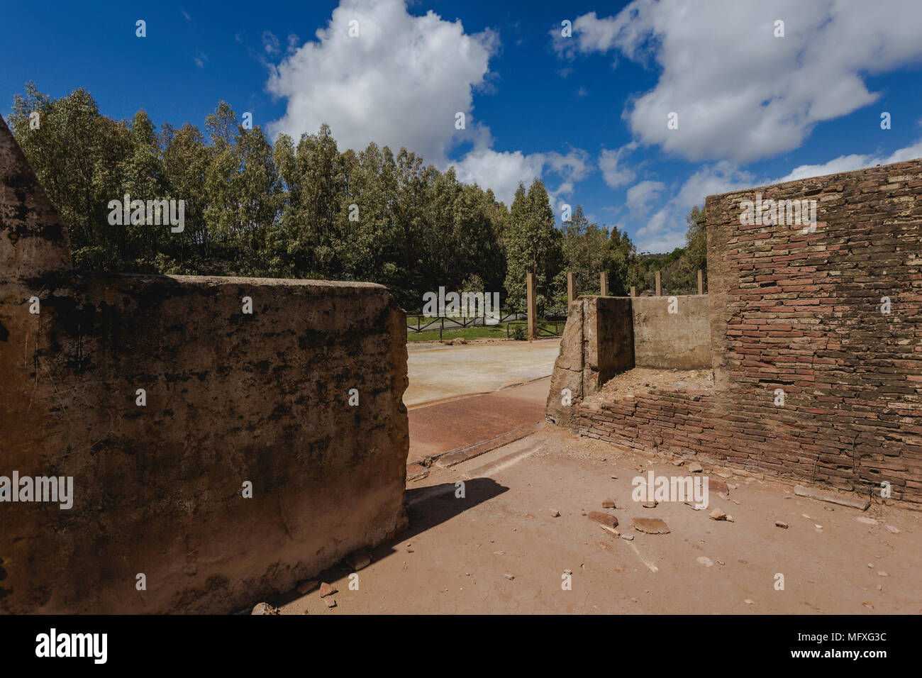 Clay floor hi-res stock photography and images - Alamy