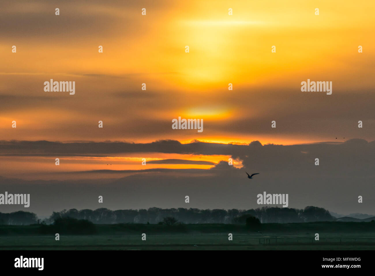 Southport, Merseyside, UK 27/04/2018. UK Weather. Muted sunrise with ...