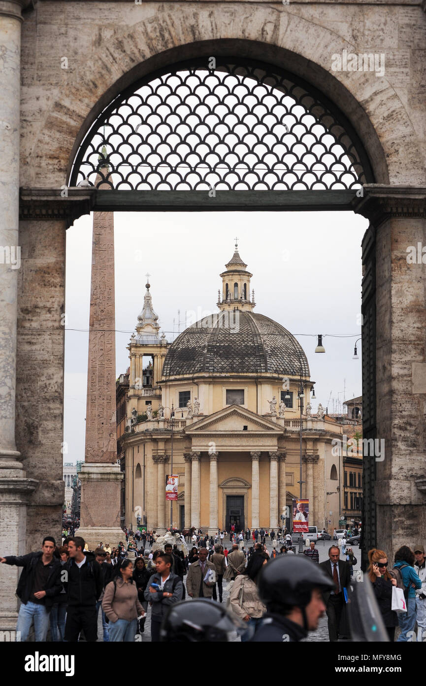 Porta del Popolo gate in Aurelian Walls, Baroque Chiesa di Santa Maria ...