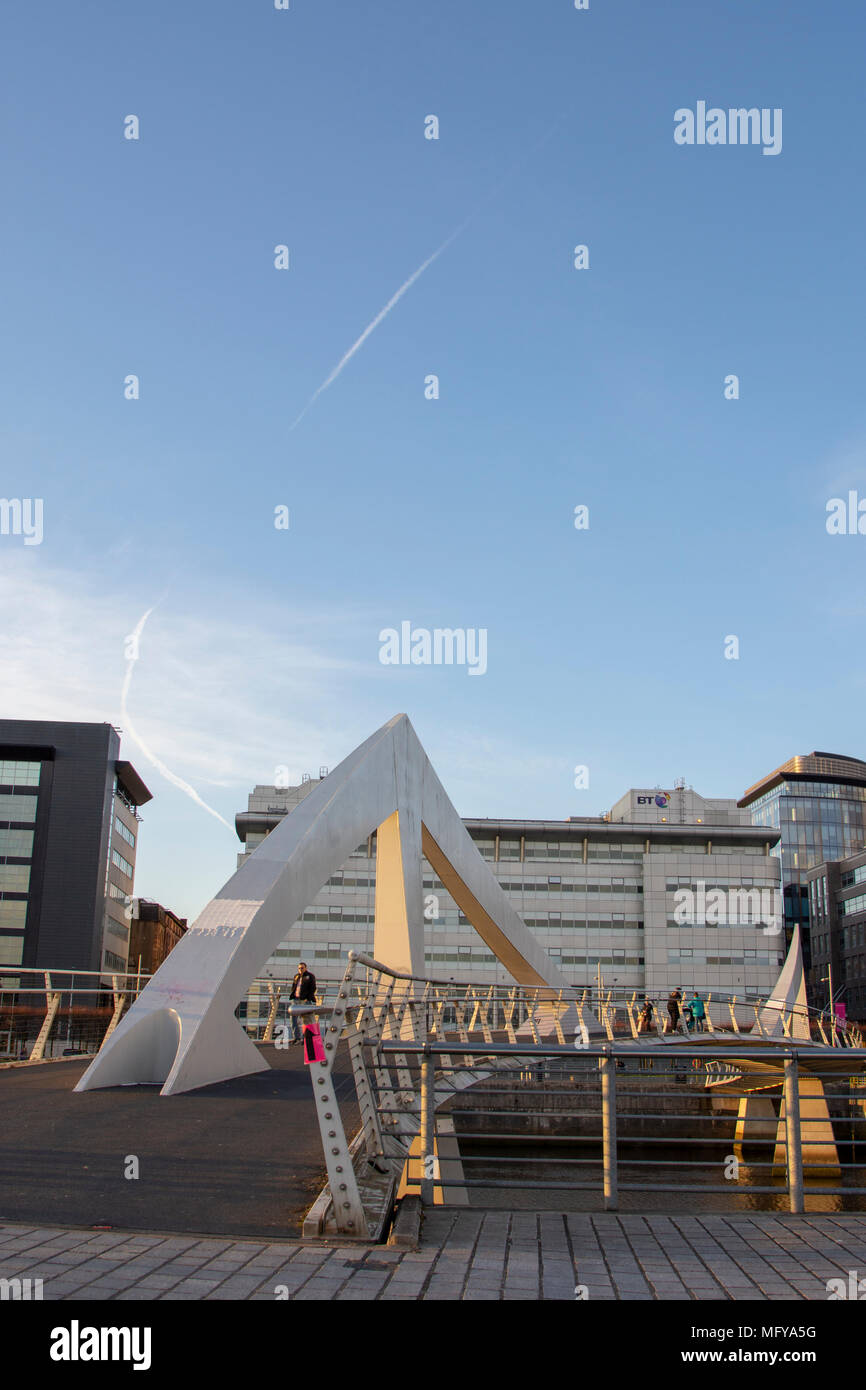 Tradeston bridge across the River Clyde, Glasgow Stock Photo - Alamy