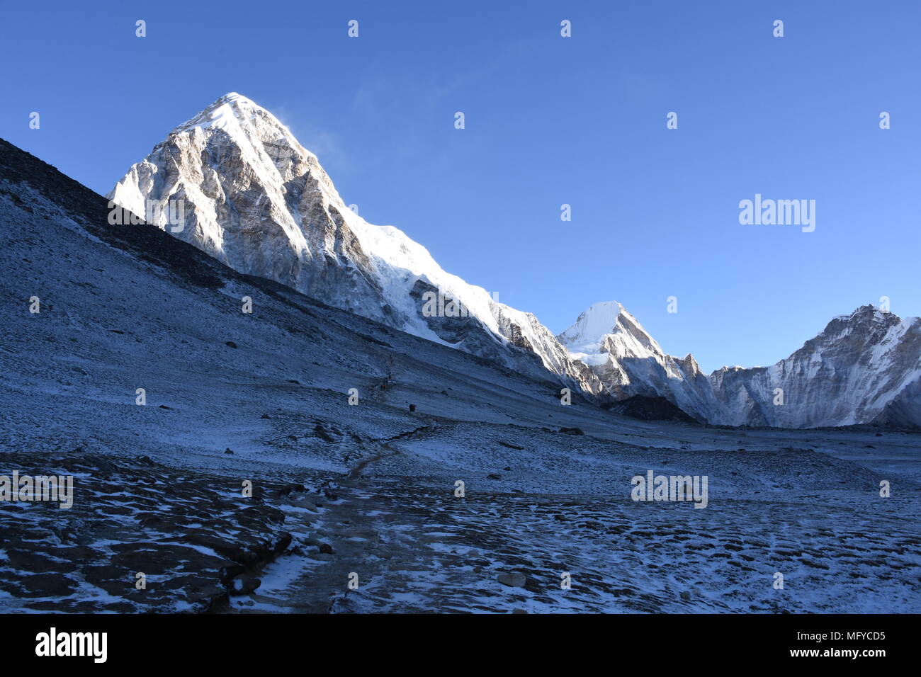 Patthar Stock Photos & Patthar Stock Images - Alamy