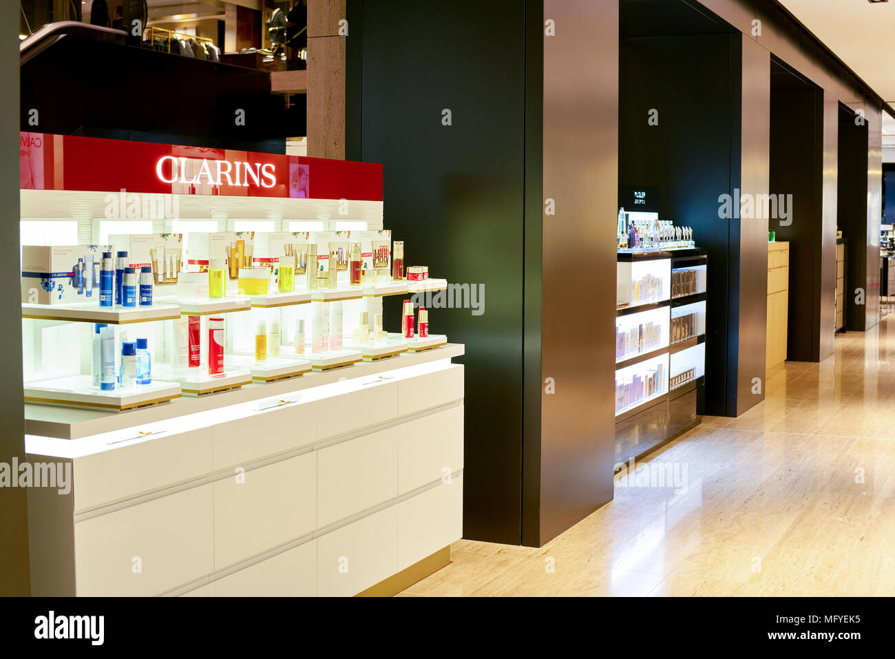 Clarins Shop High Resolution Stock Photography and Images - Alamy