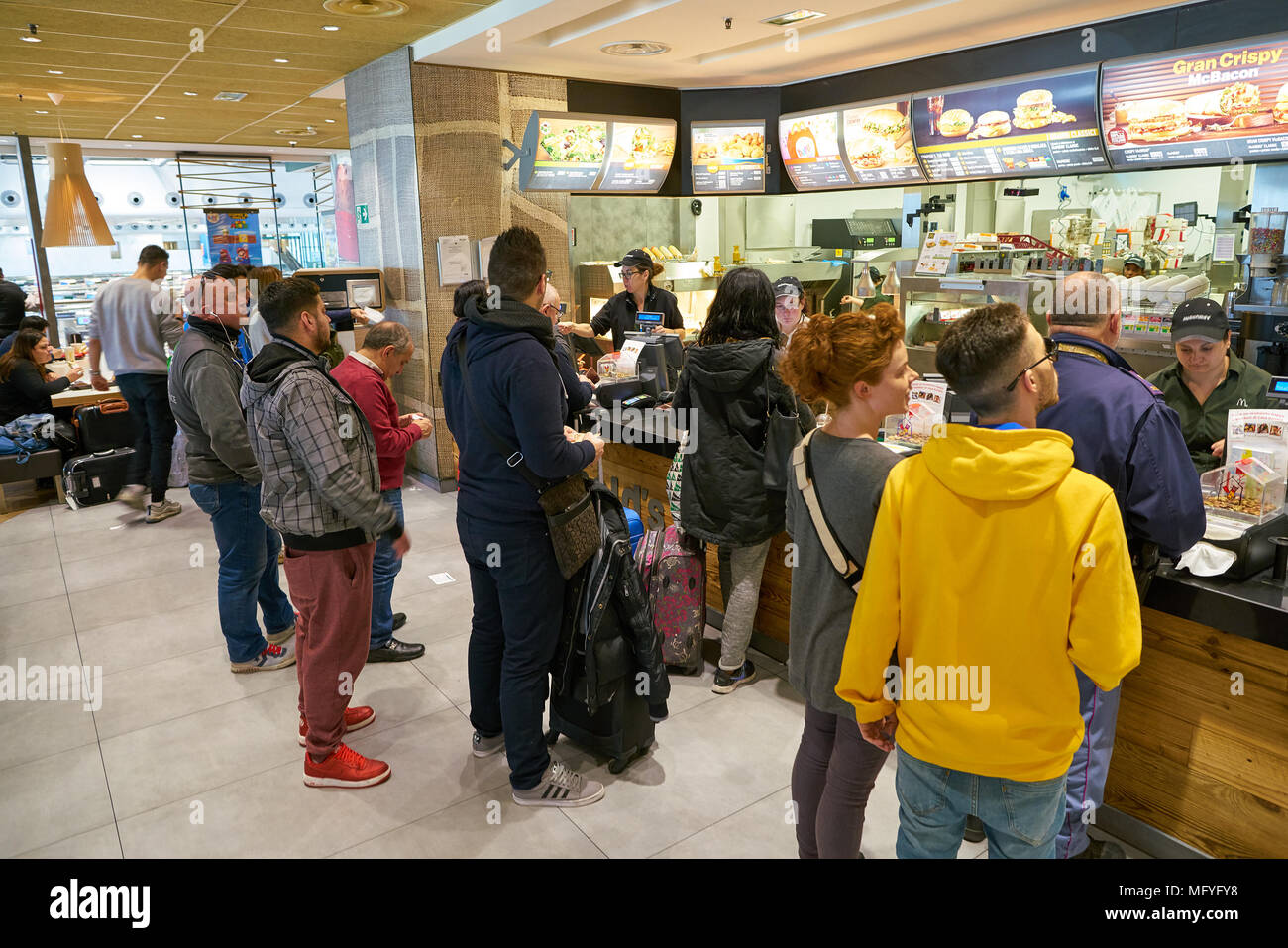 MILAN MALPENSA, ITALY - CIRCA NOVEMBER, 2017: line at a McDonalds ...