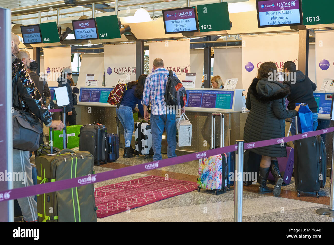 Qatar airways terminal 1 hi-res stock photography and images - Alamy