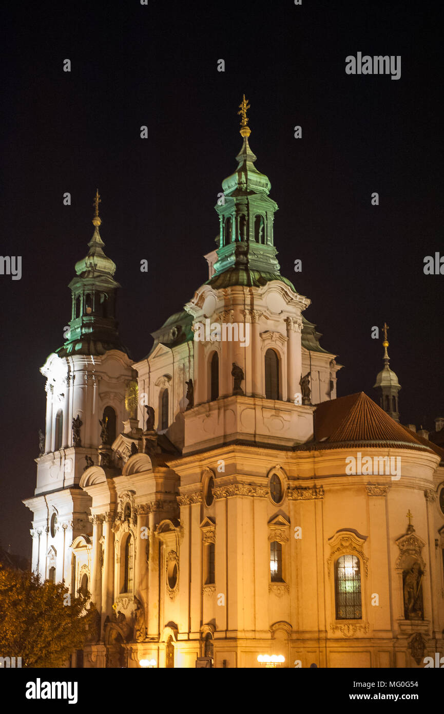 Church at night Stock Photo - Alamy