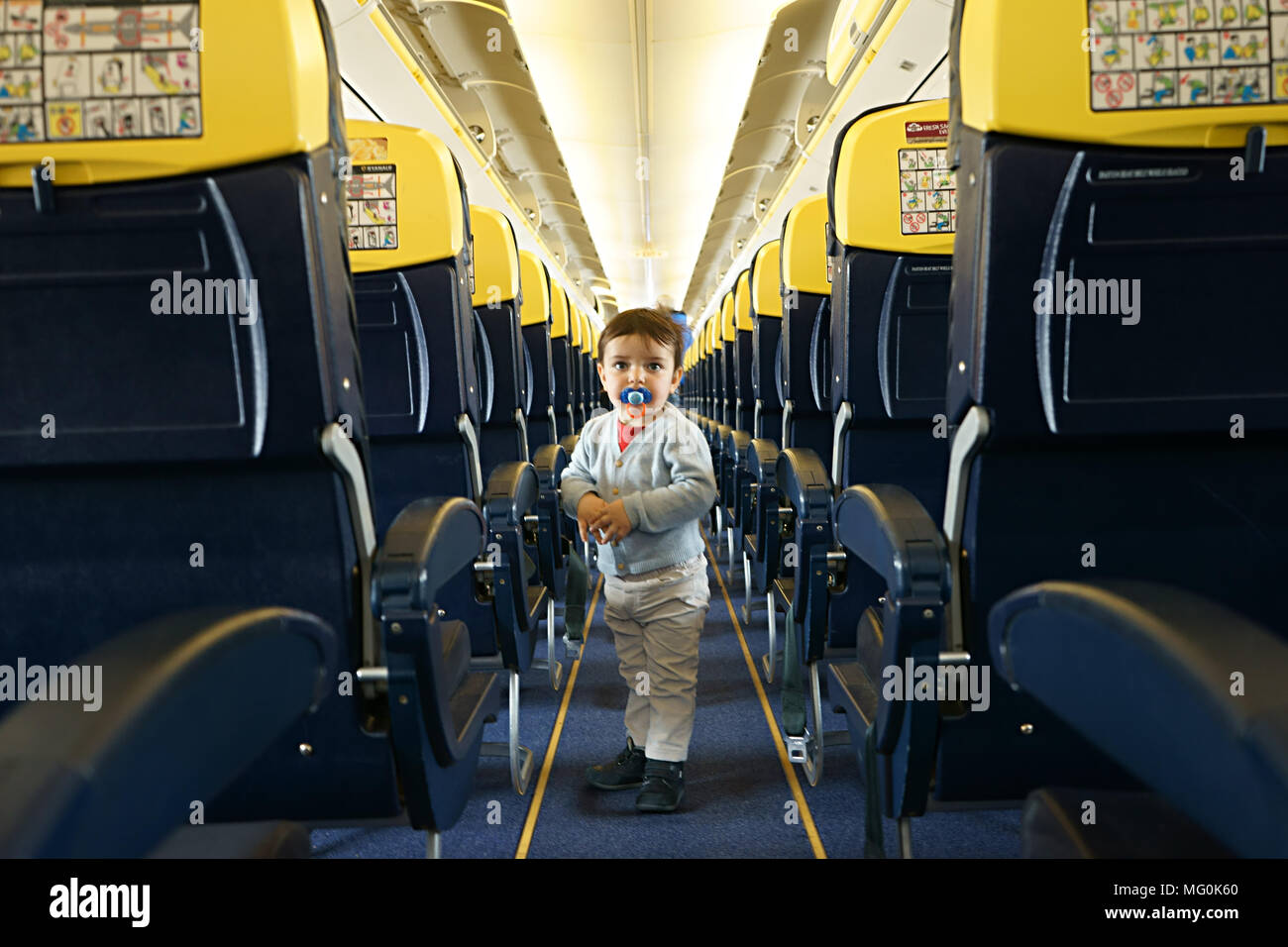 Empity plane hi-res stock photography and images - Alamy