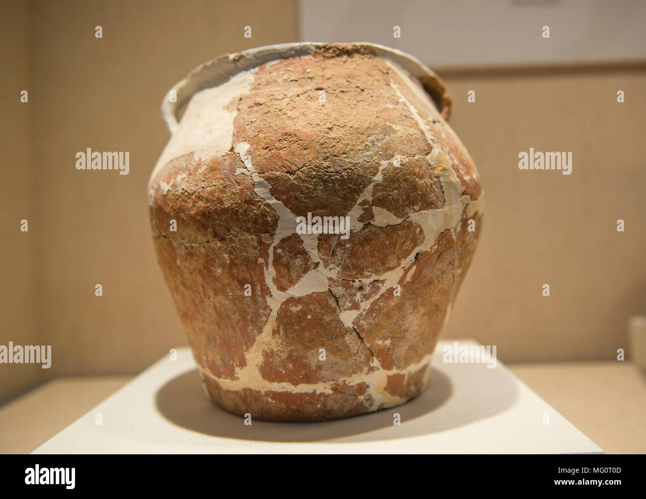 Rough mud terracotta jar of Shangshan Culture in Zhejiang Museum Stock ...