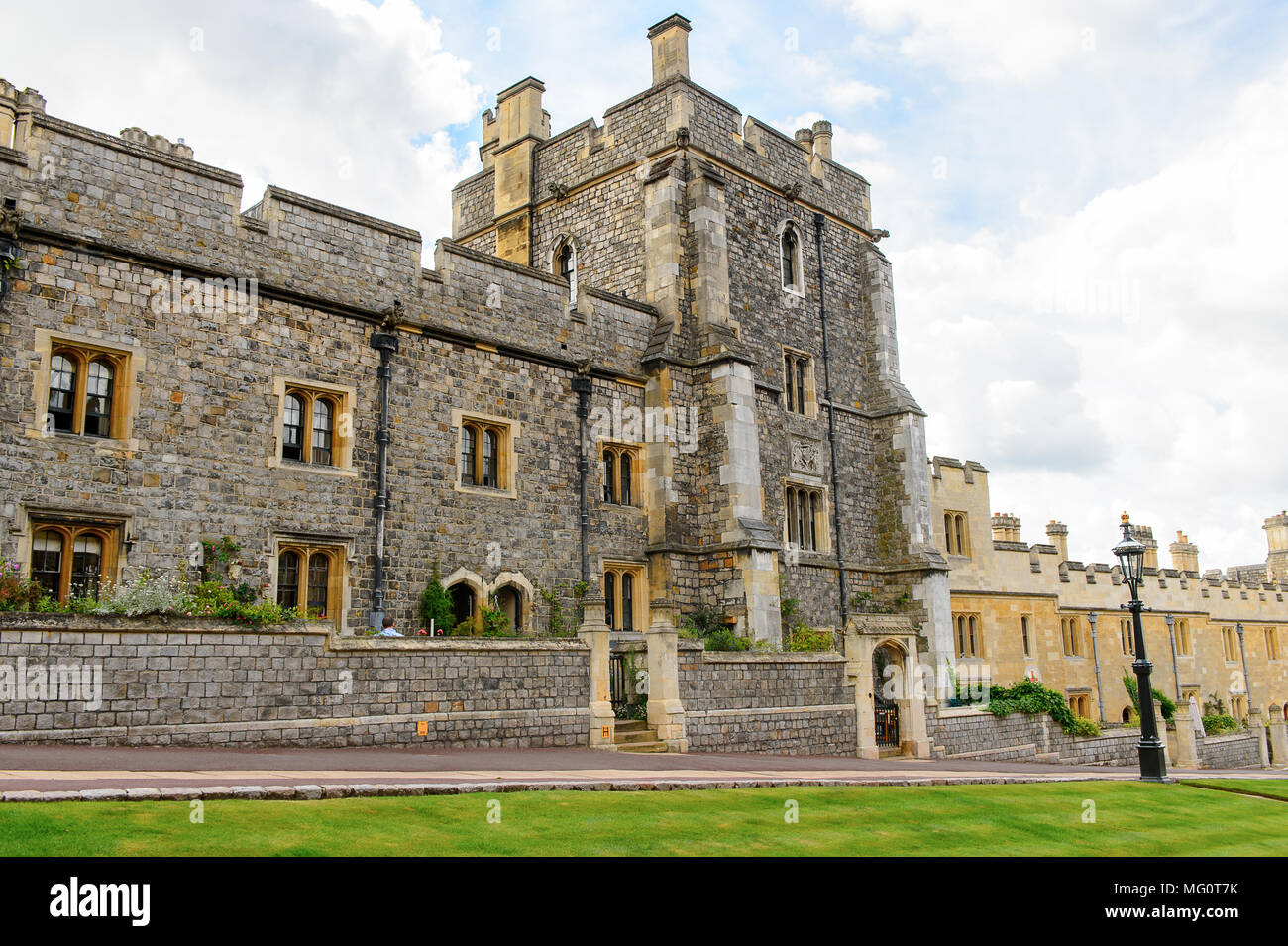 Lower gate chamber hi-res stock photography and images - Alamy