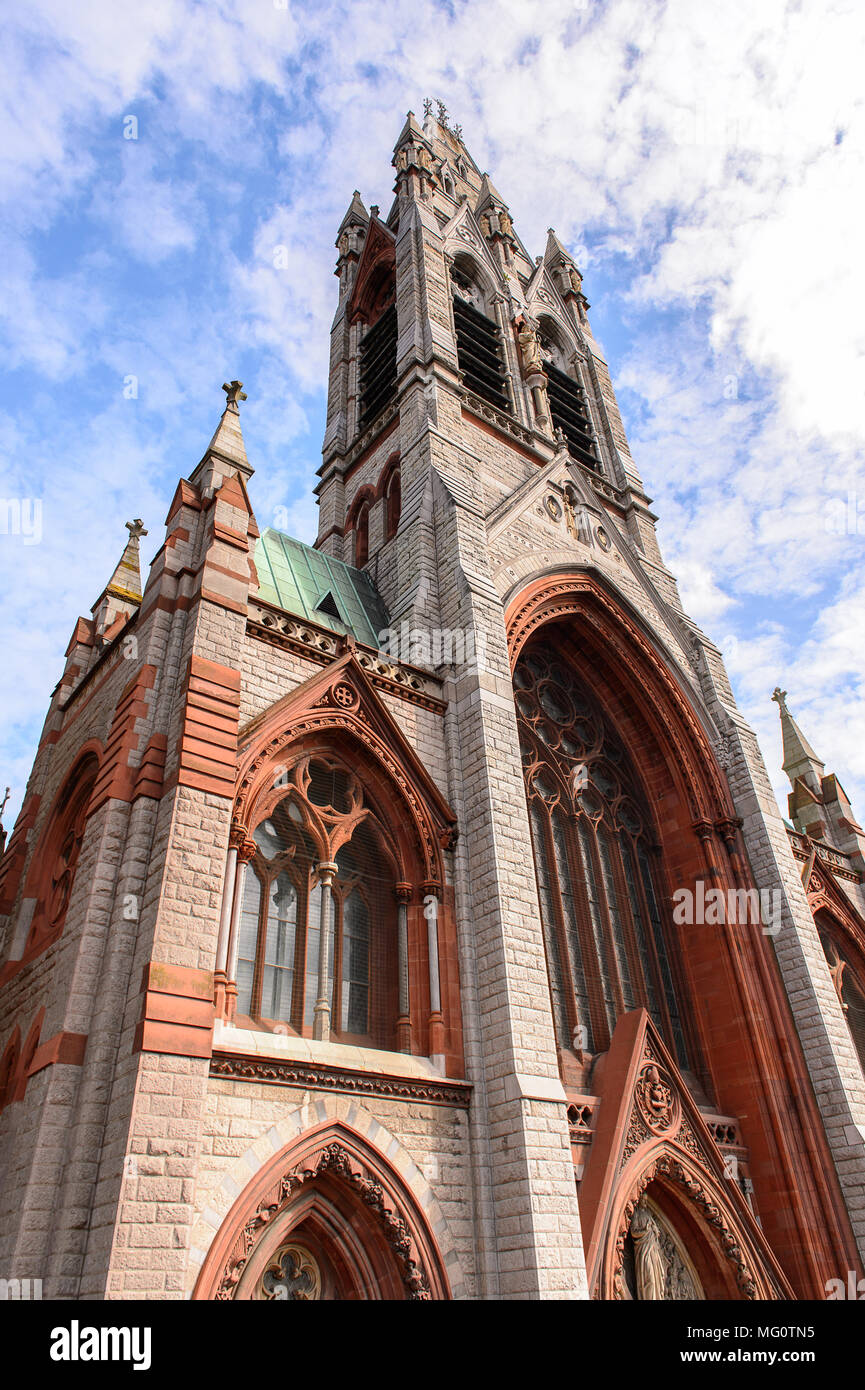 Street and Architecture of Dublin, the capital and largest city of ...