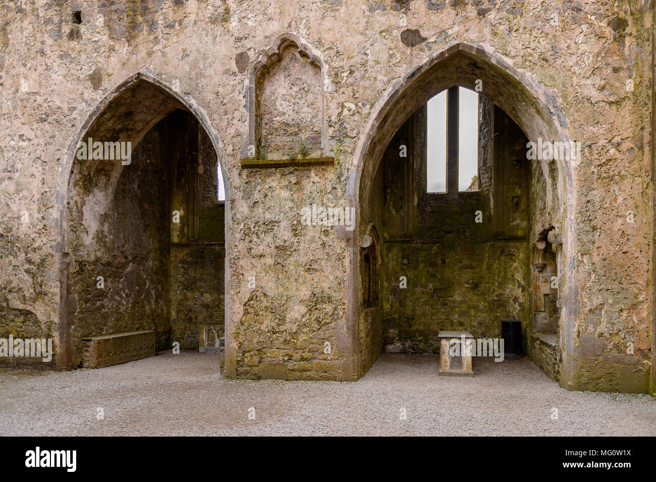 Chapel of King Cormac Mac Carthaigh on the Rock of Cashel (Carraig ...