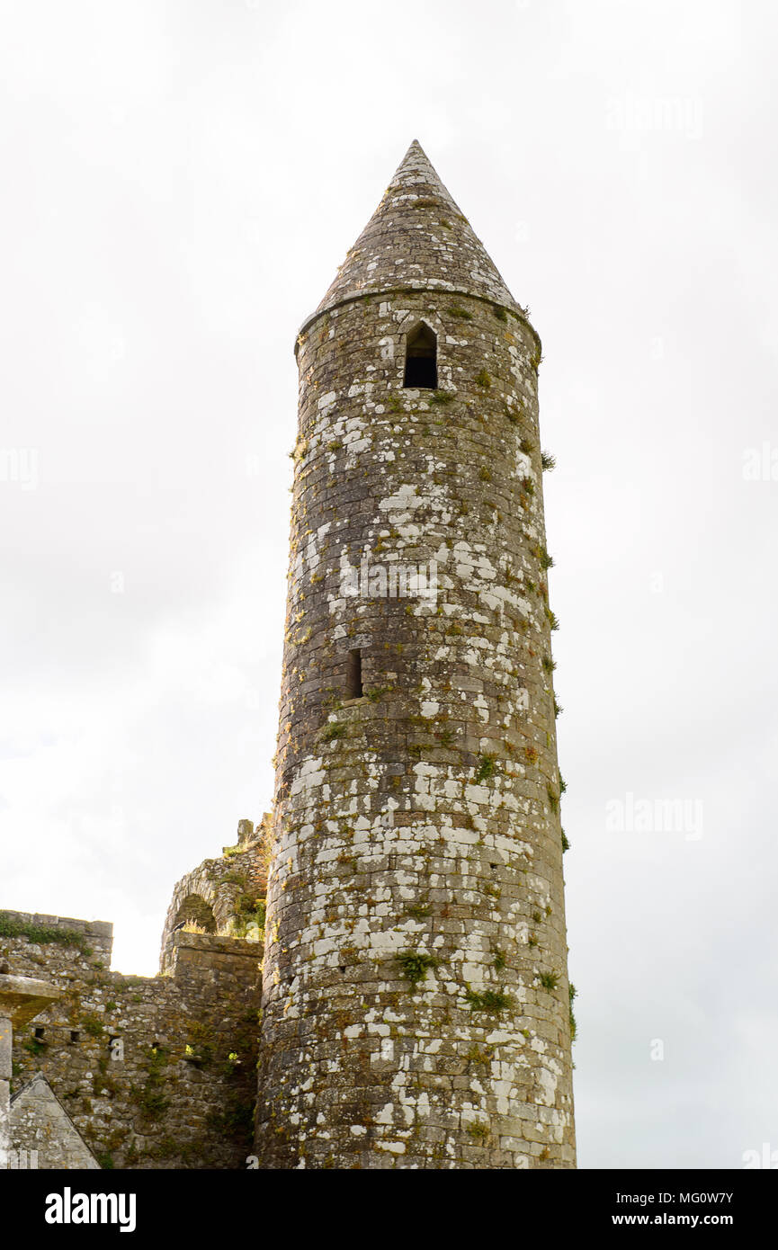 Chapel of King Cormac Mac Carthaigh on the Rock of Cashel (Carraig ...
