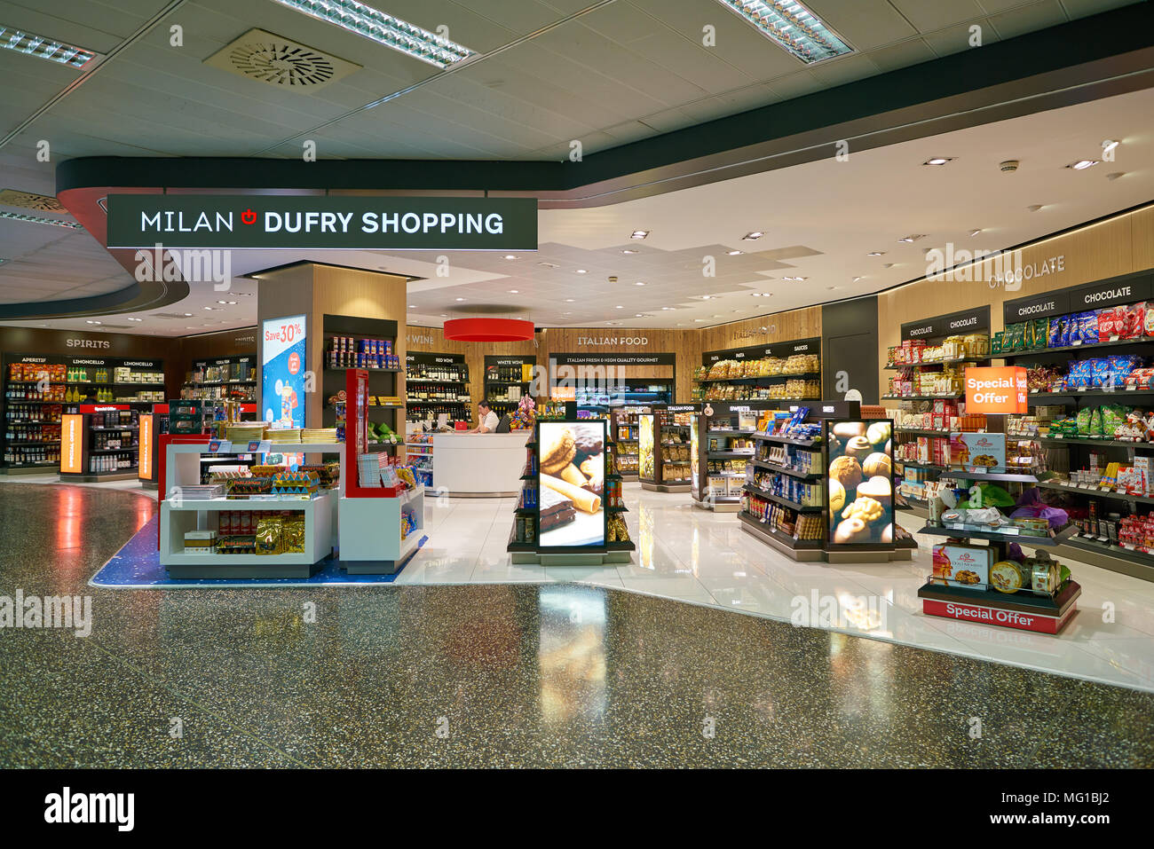 Airport Chocolate Shop High Resolution Stock Photography and Images - Alamy