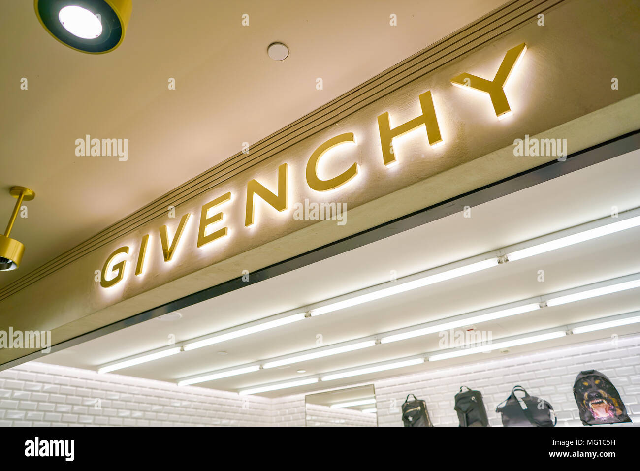 Givenchy logo hi-res stock photography and images - Alamy
