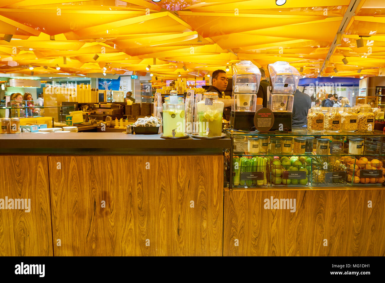 La rinascente food hall hi-res stock photography and images - Alamy