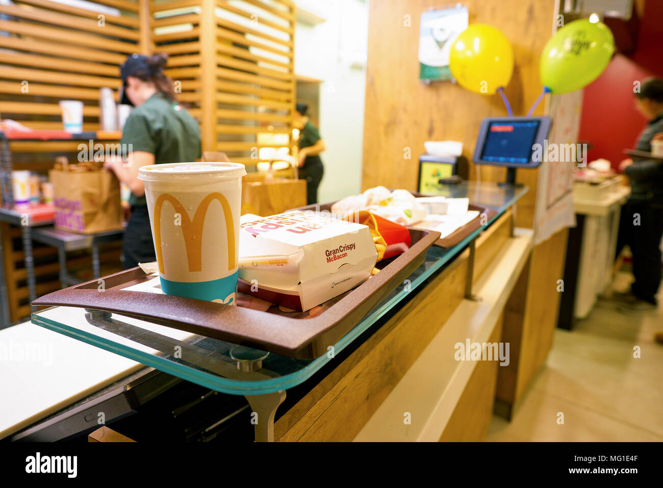 Mcdonalds In A Tray High Resolution Stock Photography and Images - Alamy