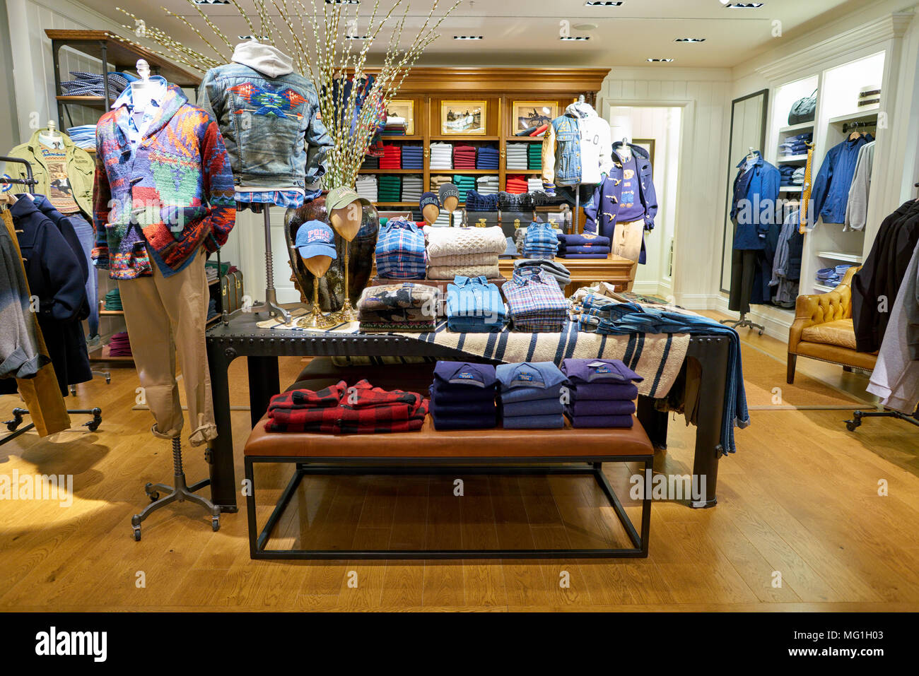 Polo flagship store hi-res stock photography and images - Alamy