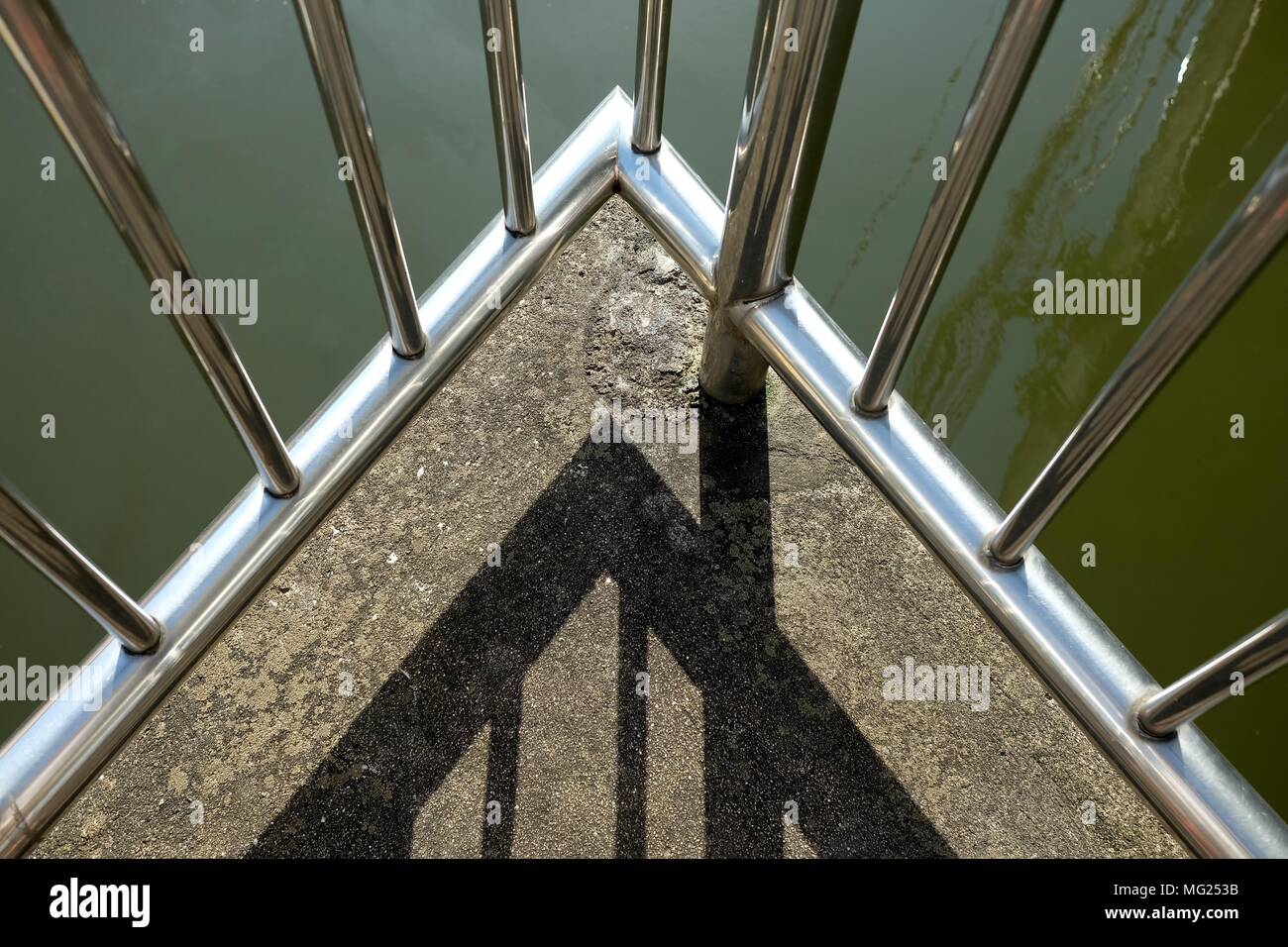 Top view iron bridge crossing hi-res stock photography and images - Alamy