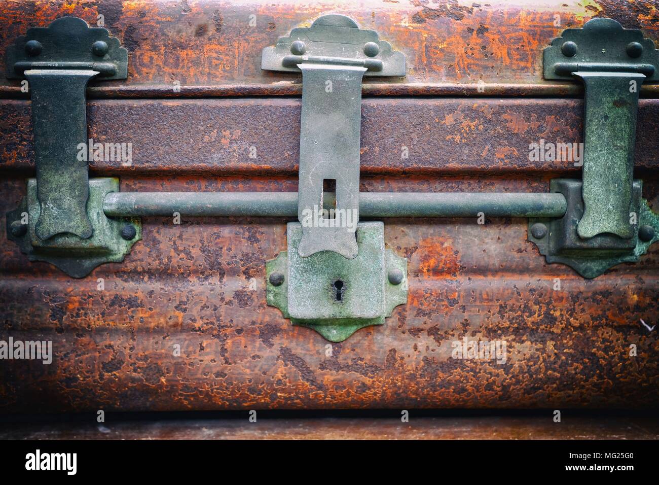 Old retro wooden chest and vintage grunge suitcase hi-res stock ...