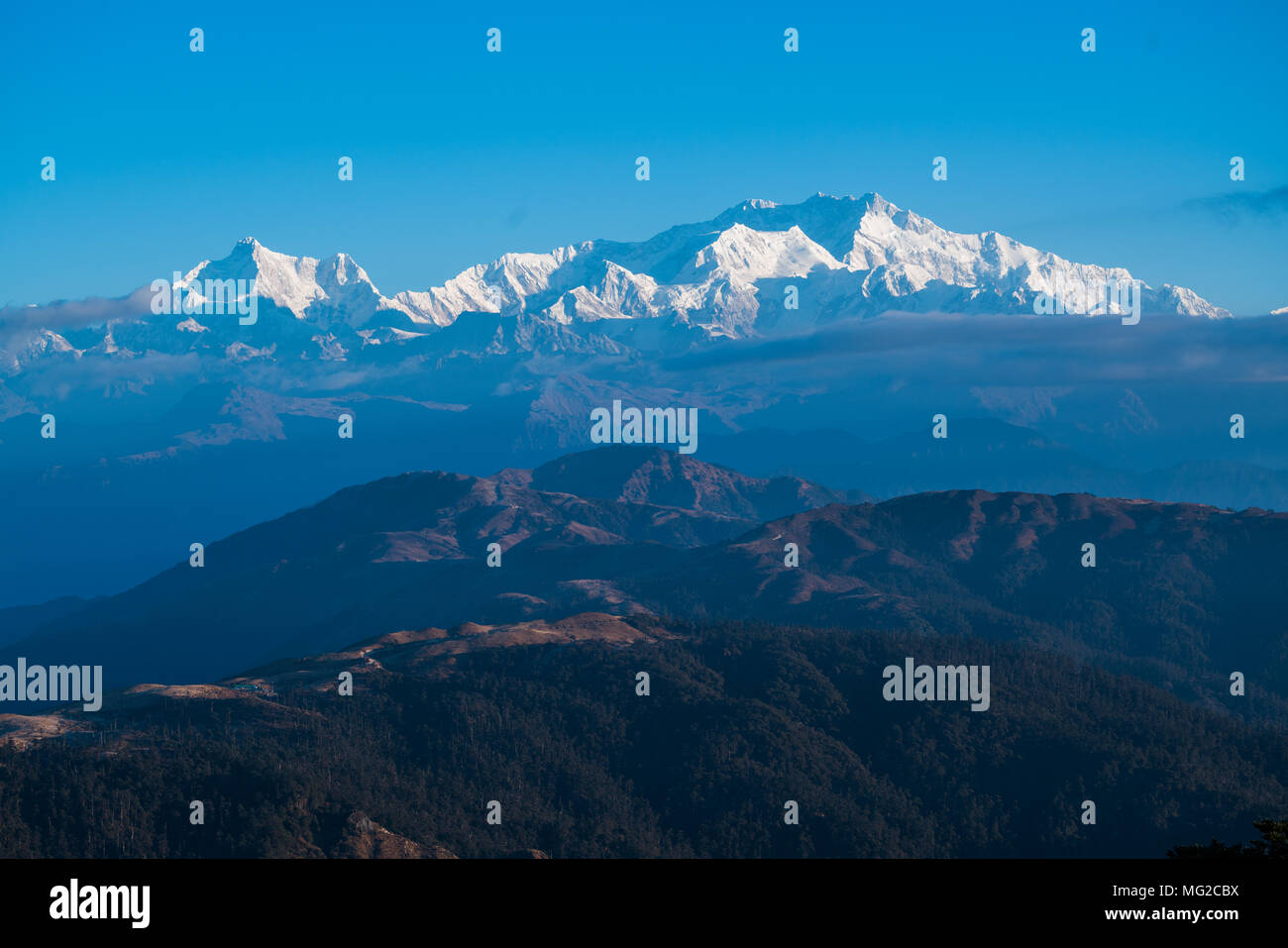 Kangchenjunga mount landscape during blue sky day time Stock Photo - Alamy