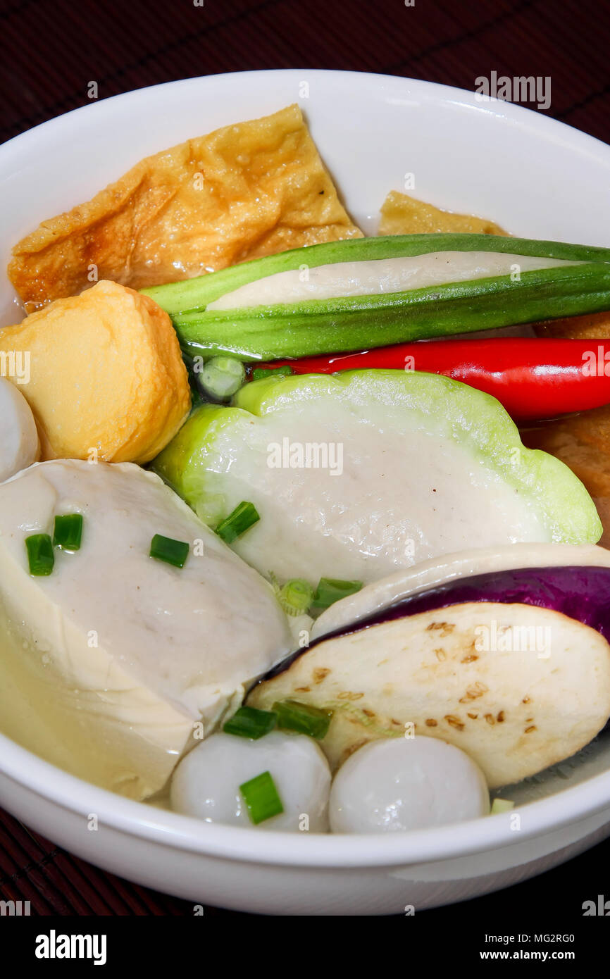 Yong tau foo malaysia hi-res stock photography and images - Alamy