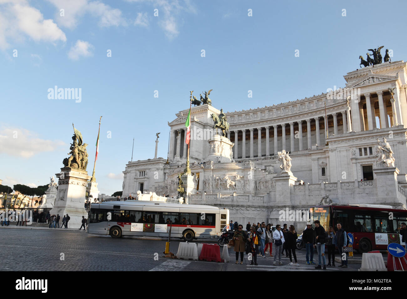 The Altare della Patria, also known as the National Monument to Victor ...