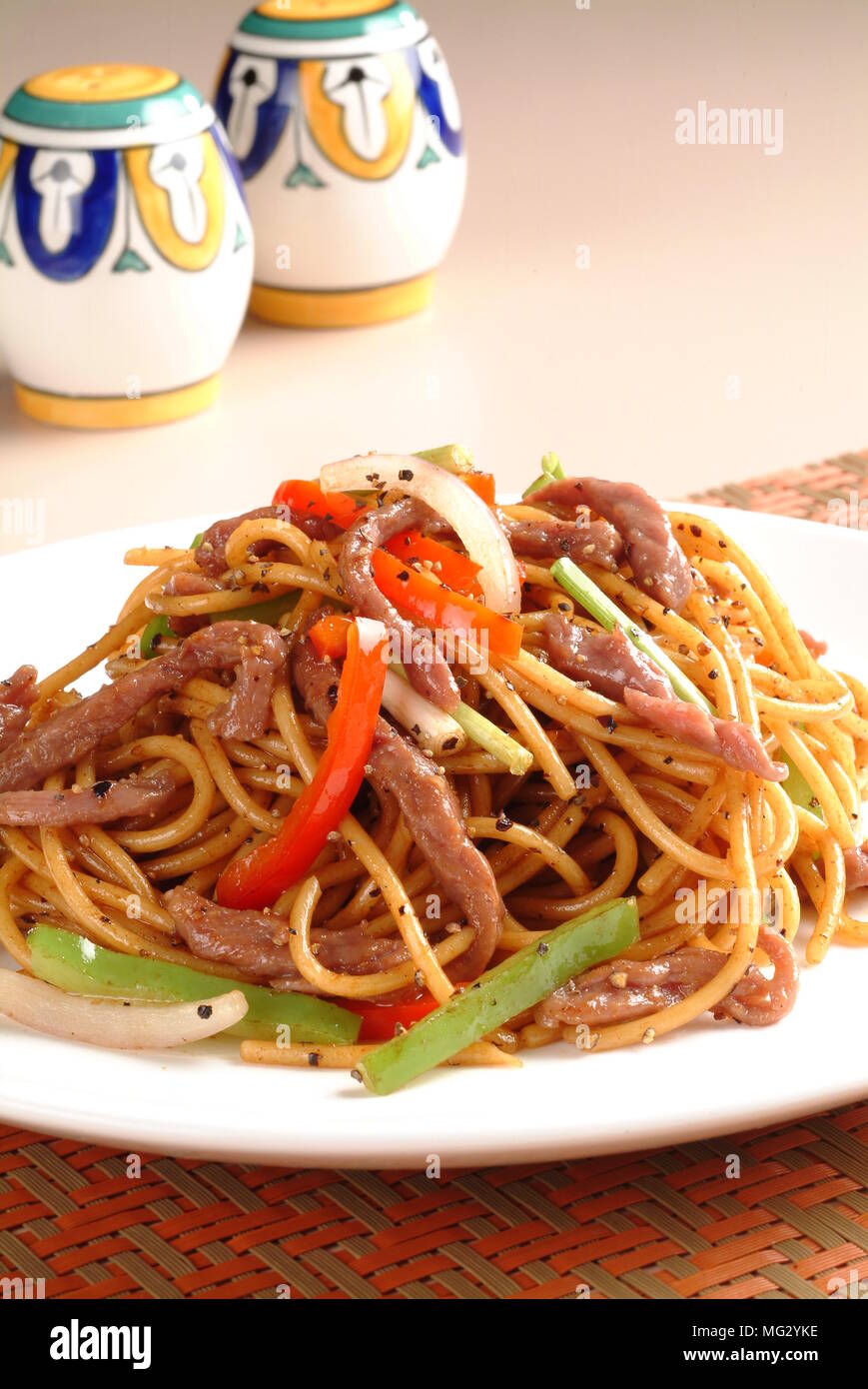 pork chow mein Stock Photo - Alamy