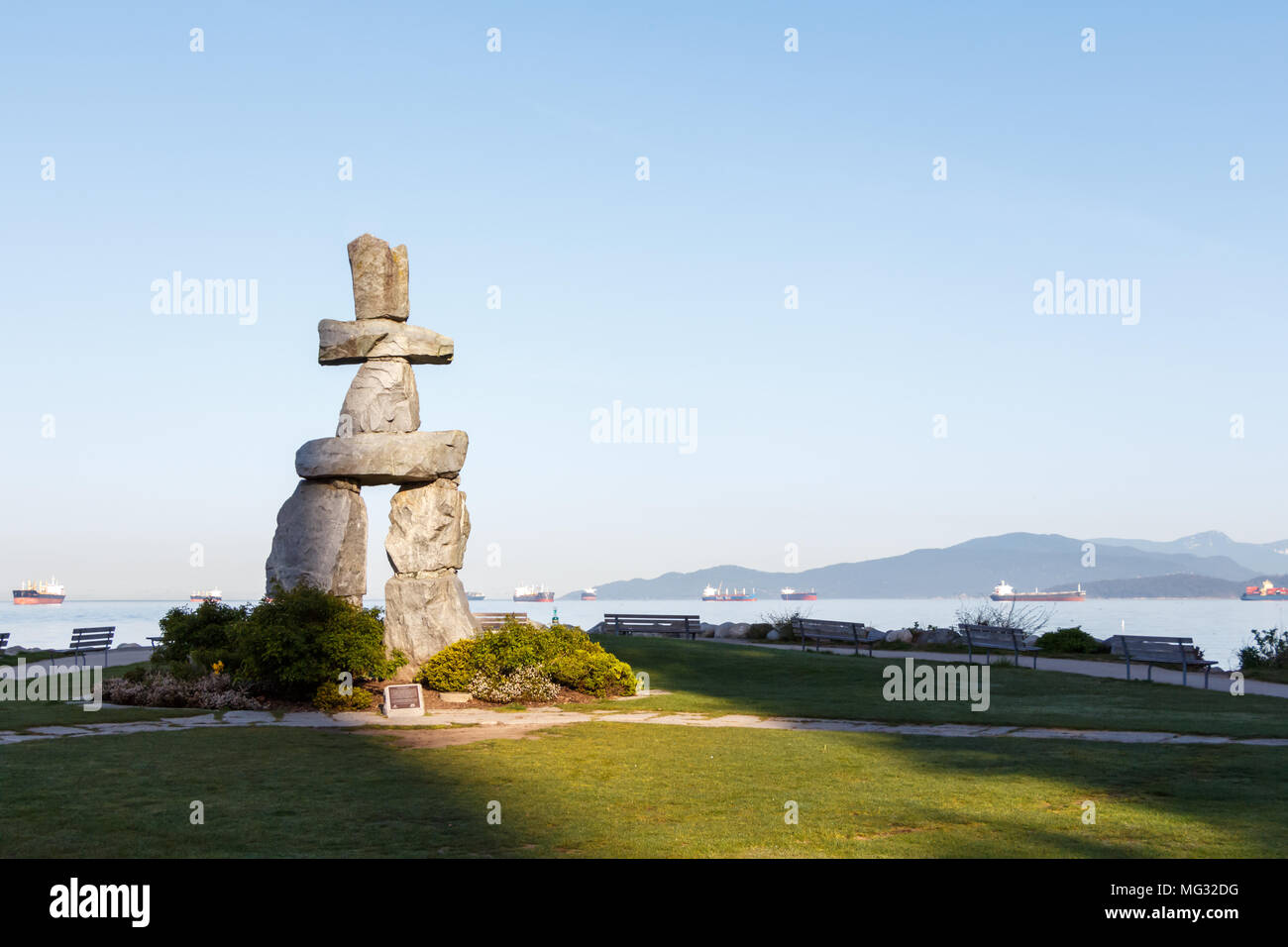 The giant Inukshuk at English Bay in Vancouver Stock Photo - Alamy
