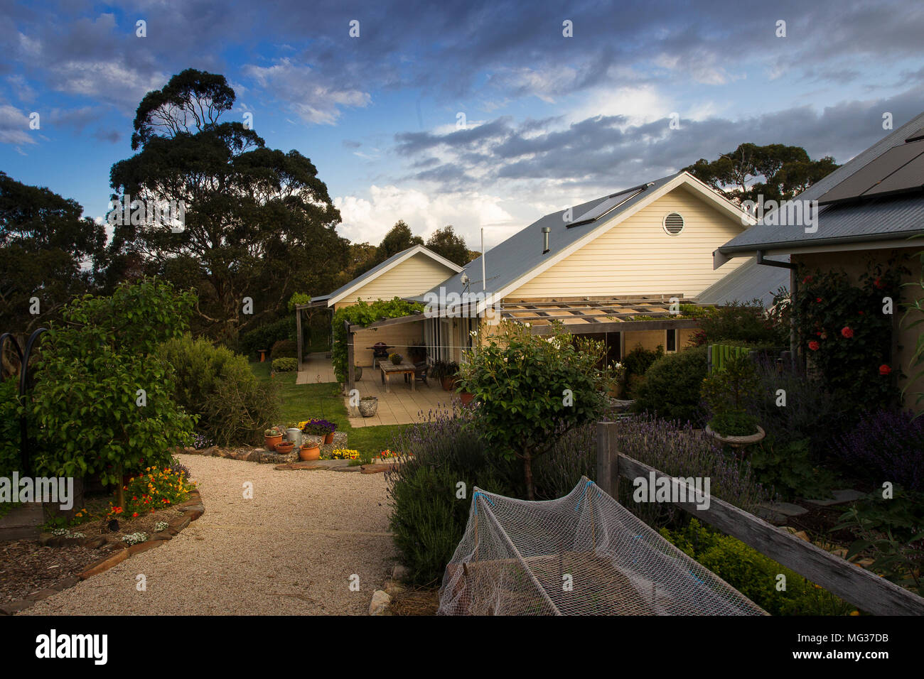 Modern garden design landscape architecture hi-res stock photography ...