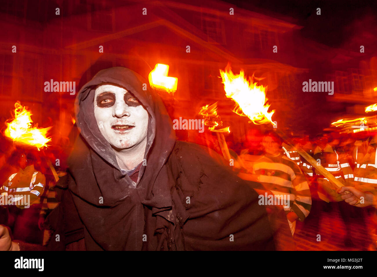 Lewes bonfire night parade Stock Photo - Alamy