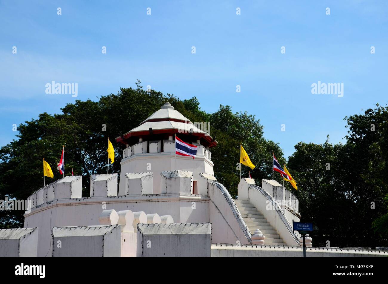 Mahakan Fort walls and staircase steps and Thai flag near Saen Saep ...