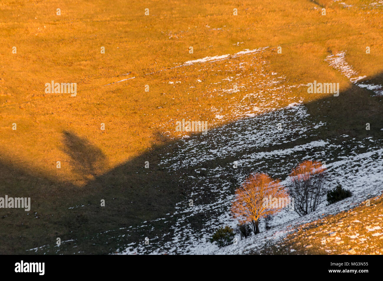 Warm and cold colors hi-res stock photography and images - Alamy