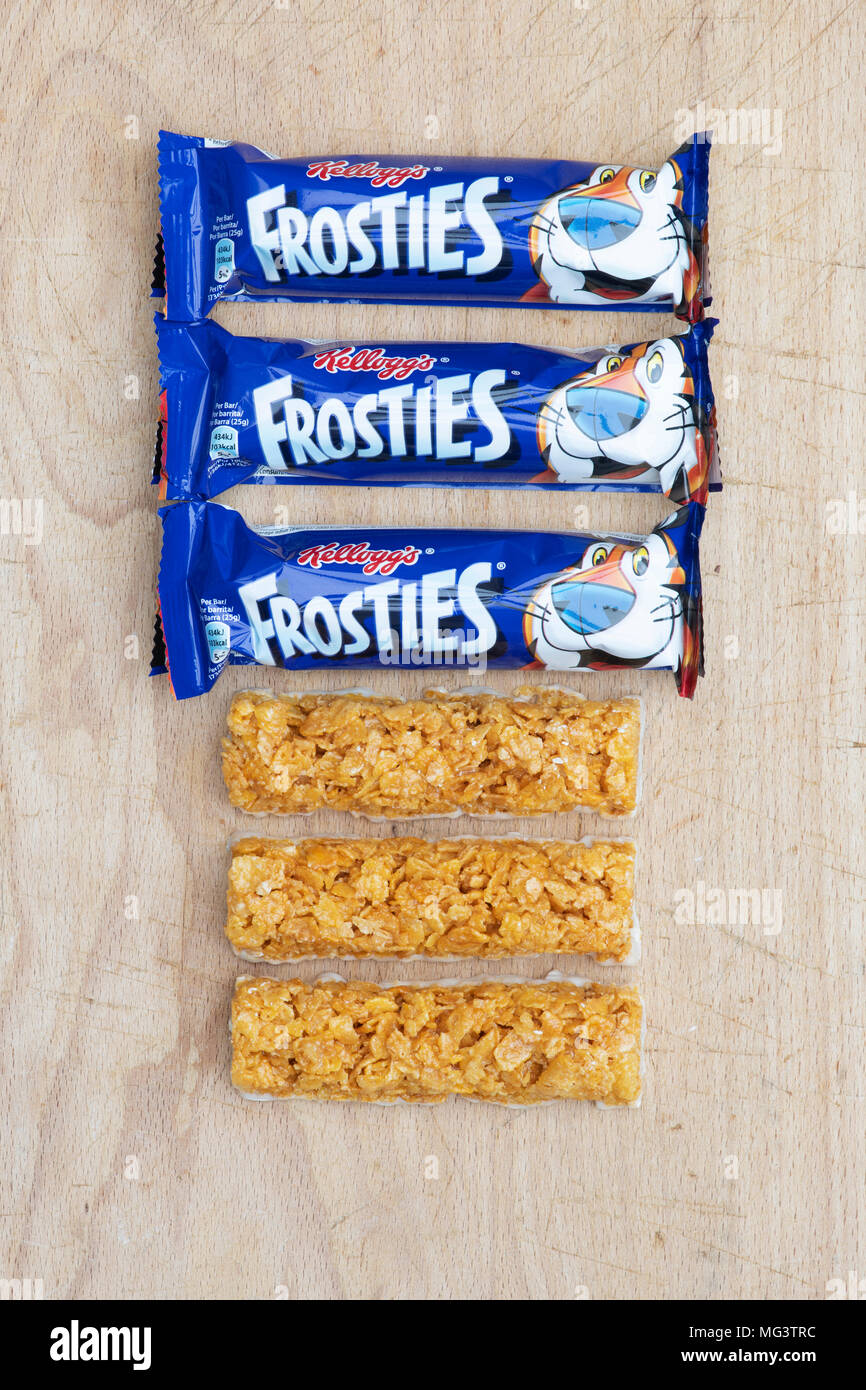 Kelloggs frosties cereal bars hi-res stock photography and images - Alamy