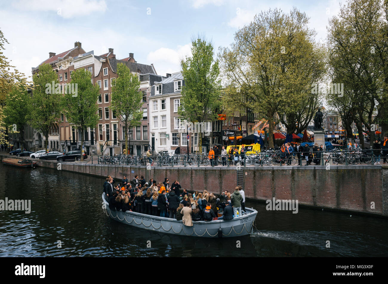 Typical dutch party hi-res stock photography and images - Alamy