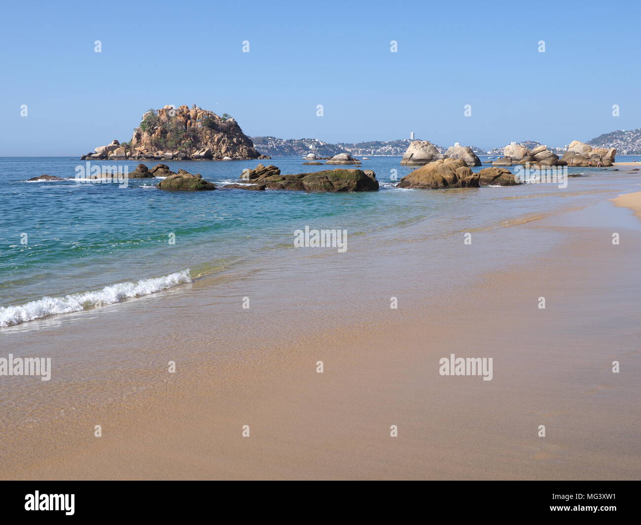 Beauty exotic scenery of rocks at bay of ACAPULCO city in Mexico ...