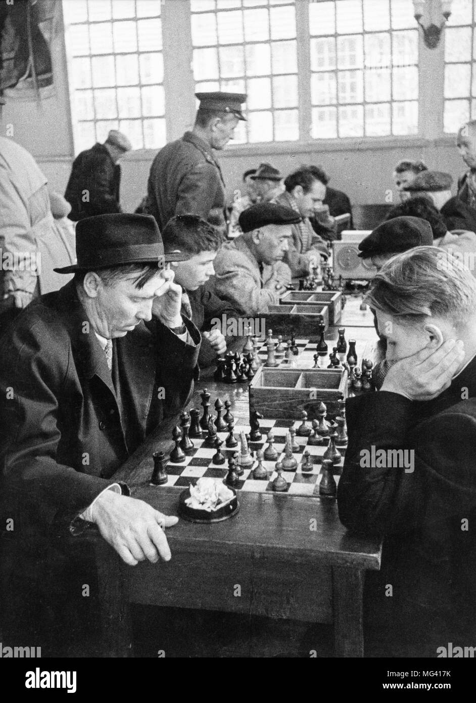 Russian chess federation hi-res stock photography and images - Alamy